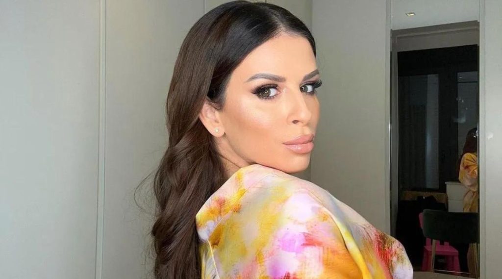 Ana Sević - Biografija Online